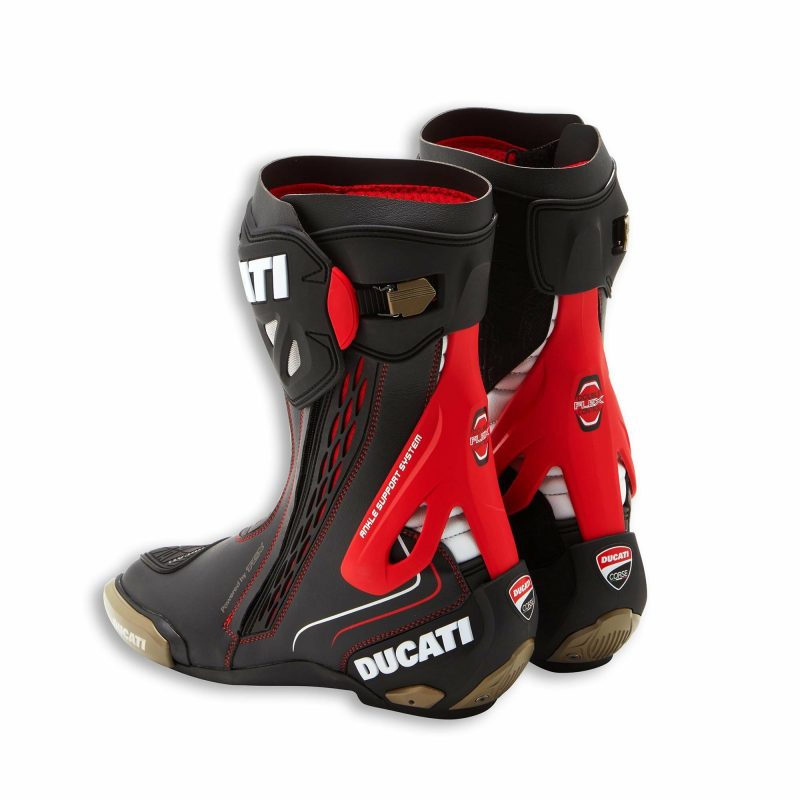 Buy Ducati Boots Corse V3 Online | Seastar Superbikes